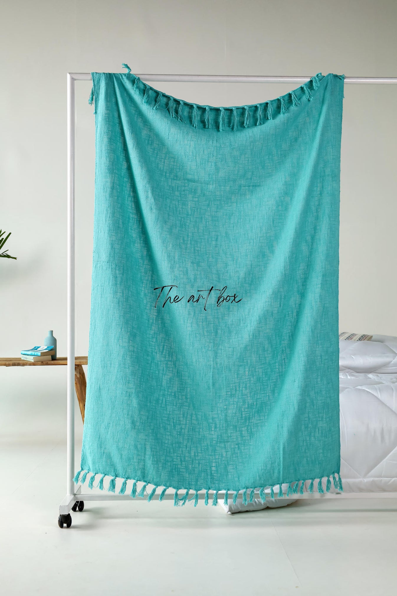 Sea Blue Solid Color Throw – The Art Box Store
